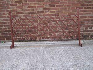 Expanding Solid Wood Fence | householdgoods.com